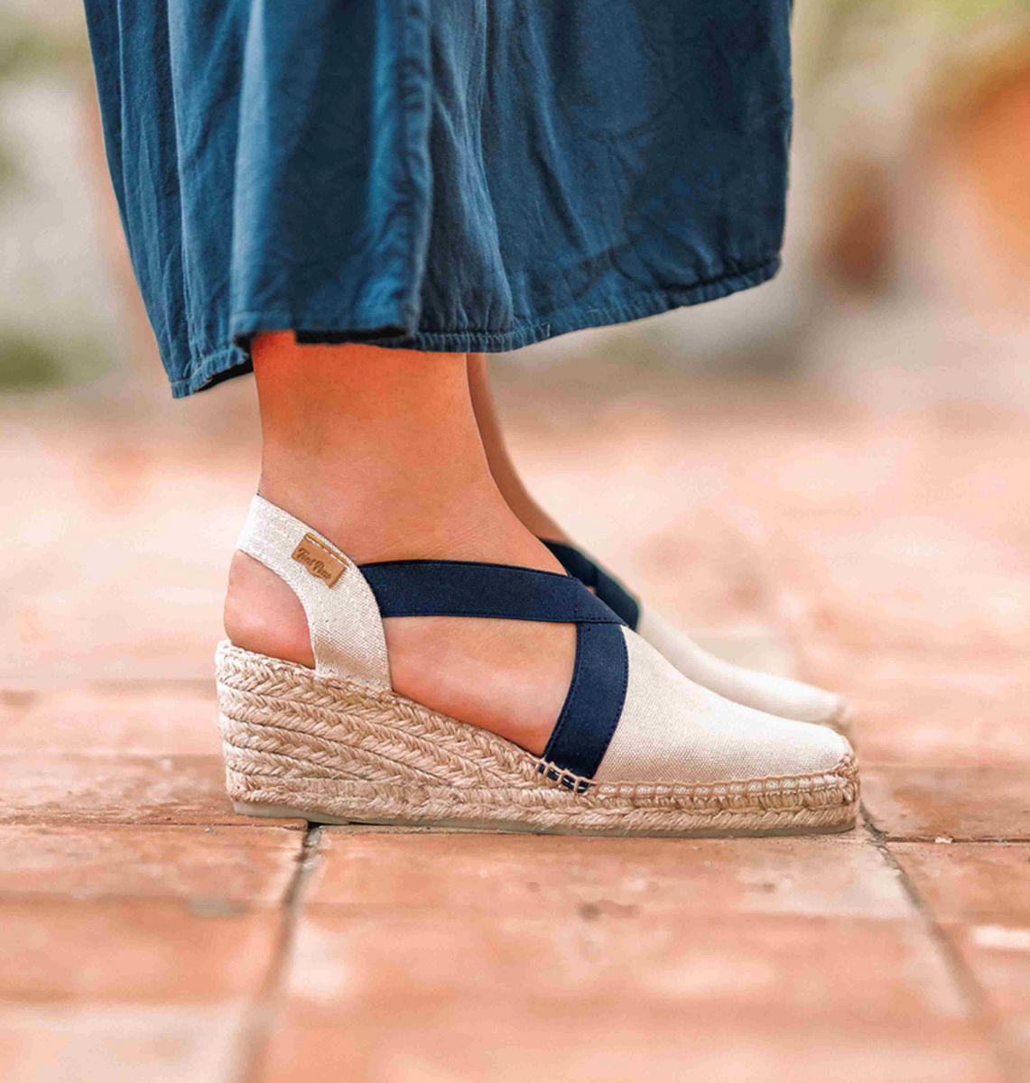 What to Match with White Shoes? Style Guide for Every Look – Uris